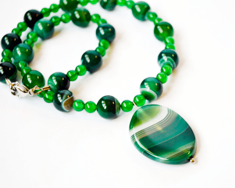 Emerald and Agates, the Birthstones for May