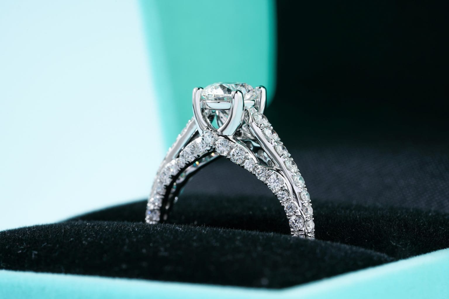 The Difference Between Settings, Mountings, and Galleries in Jewelry